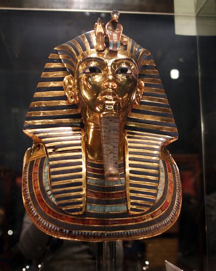 Golden Mask King Tutankhamun Displayed Inside Editorial Stock Photo ...