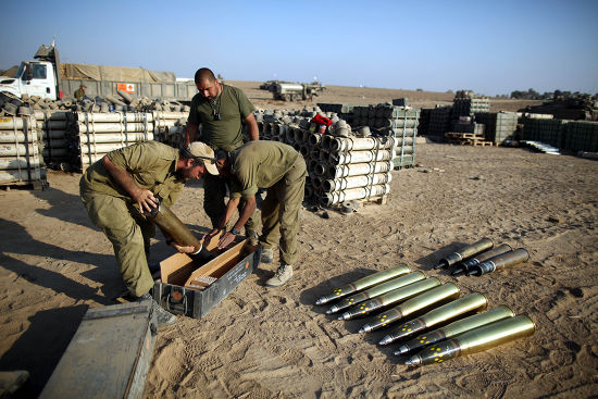 Israeli Soldier On Merkava Tank Ready Editorial Stock Photo - Stock ...
