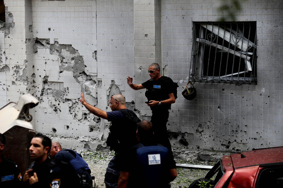Israeli Police Sappers Examine Scene After Editorial Stock Photo ...