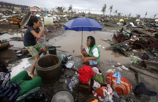 Filipino Women Wash Their Clothes Amidst Editorial Stock Photo - Stock ...