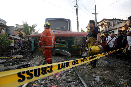 Filipino Rescuers Inspect Train Passenger Jeep Editorial Stock Photo ...