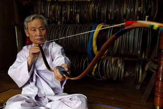 South Korean Traditional Bow Artisan Kwon Editorial Stock Photo - Stock ...