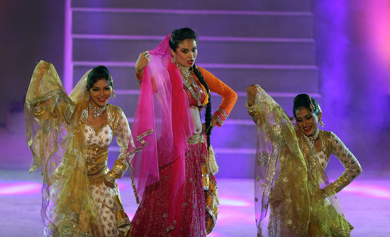 Members Indian Dance Troop Bollywood Express Editorial Stock Photo ...