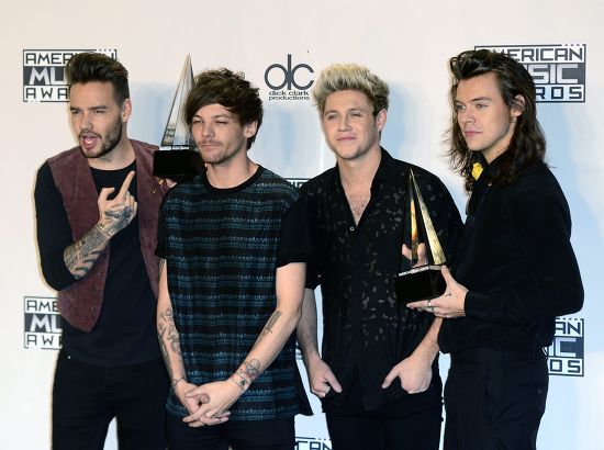 Members Britishirish Band One Direction Pose Editorial Stock Photo ...