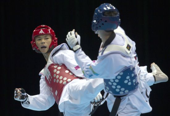 Yujen Huang L Taiwan Fights Donghun Editorial Stock Photo - Stock Image ...