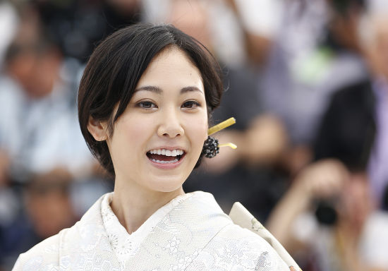 Japanese Actress Jun Yoshinaga Poses During Editorial Stock Photo ...