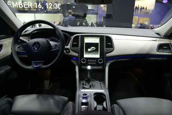 Interior Renaults New Talisman Car During Editorial Stock Photo - Stock ...