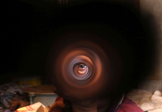 Labour Checks Barrel Gun Inside Zaroo Editorial Stock Photo - Stock ...