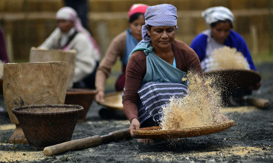 Khasi Tribal Women Perform Their Traditional Editorial Stock Photo ...