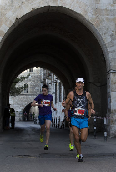 Some Front Runners Jerusalem Marathon Pass Editorial Stock Photo ...