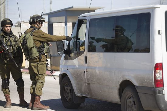 Israeli Soldiers Check Identity Cards Palestinians Editorial Stock ...