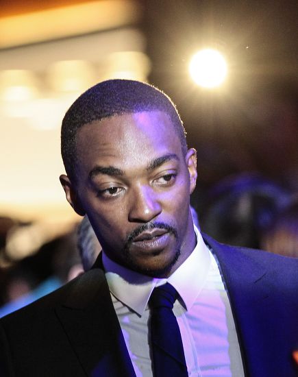 Actor Anthony Mackie Talks Journalists During Editorial Stock Photo ...