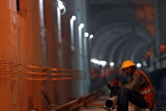 Delhi Metro Rail Corporation Dmrc Workers Editorial Stock Photo - Stock ...