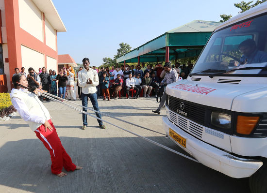 Indian Rani Raikwar 31 Pulls Ambulance Editorial Stock Photo - Stock ...