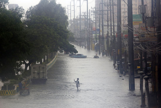 Overview Flooded Road Paranaque City South Editorial Stock Photo ...