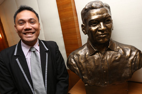 Filipino Educator Randy Halasan 2014 Ramon Editorial Stock Photo ...