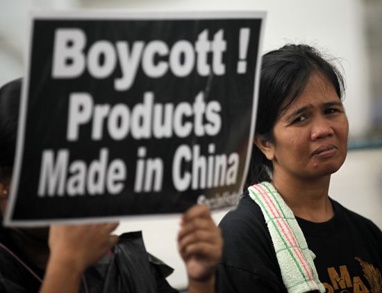 Filipino Displays Placcard Urging Boycott Chinese Editorial Stock Photo ...