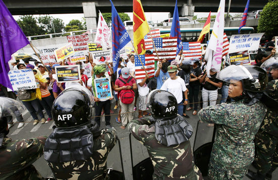 Filipino Activists Shout Antius Slogans Outside Editorial Stock Photo ...