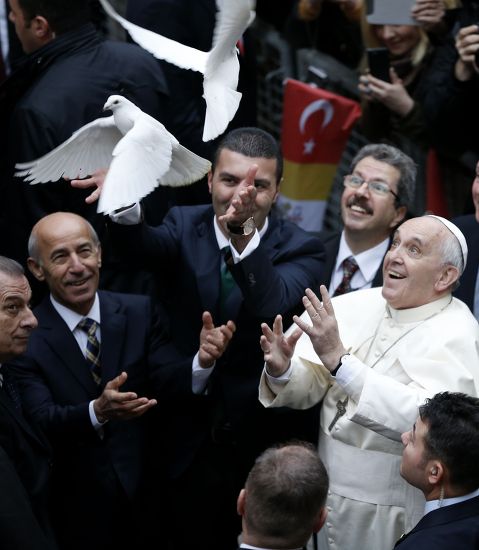Pope Francis Releases White Doves He Editorial Stock Photo - Stock ...