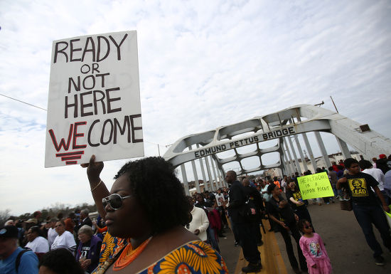Sanah Bittaye Holds Sign Marchers Cross Editorial Stock Photo - Stock ...