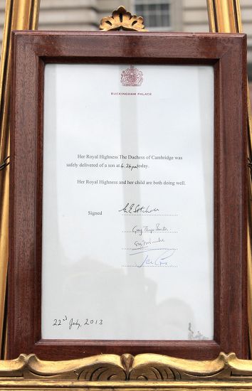 Easel Stand Forecourt Buckingham Palace London Editorial Stock Photo ...