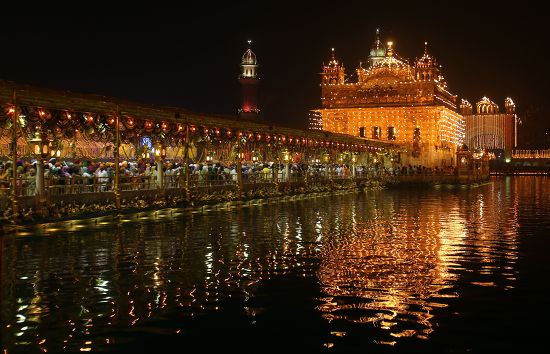 Devotees Stand Causeway Leading Sanctum Sanctorum Editorial Stock Photo ...