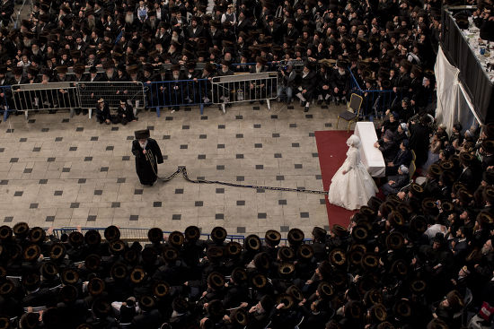 Hassidim Jews Watch Ultra Orthodox Jewish Editorial Stock Photo - Stock ...