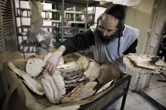 Ultraorthodox Jewish Man Inspect Matzah Matzah Editorial Stock Photo ...
