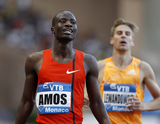 Nijel Amos Motswana Crosses Finish Line Editorial Stock Photo - Stock ...