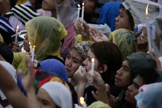 Filipinos Devotees Grey Pope Francis Unseen Editorial Stock Photo ...