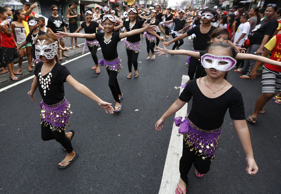 Filipino Children Dance Street Parade Mark Editorial Stock Photo ...