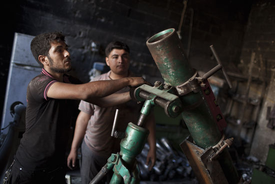 Syrian Metal Workers Fix Improvised Mortar Editorial Stock Photo ...