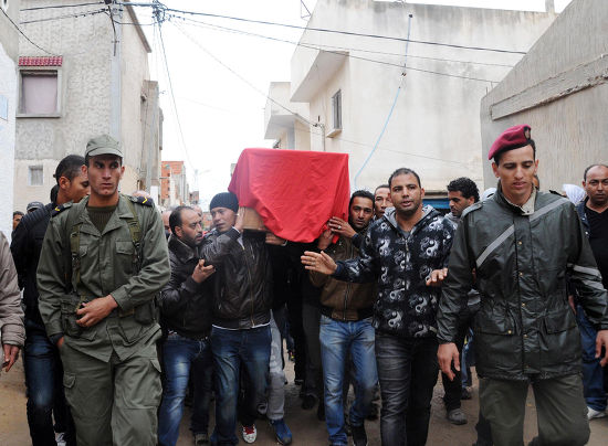 Tunisian Army Soldiers Carry Flagdraped Coffin Editorial Stock Photo ...