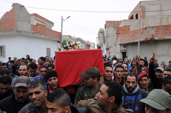 Tunisian Army Soldiers Carry Flagdraped Coffin Editorial Stock Photo ...