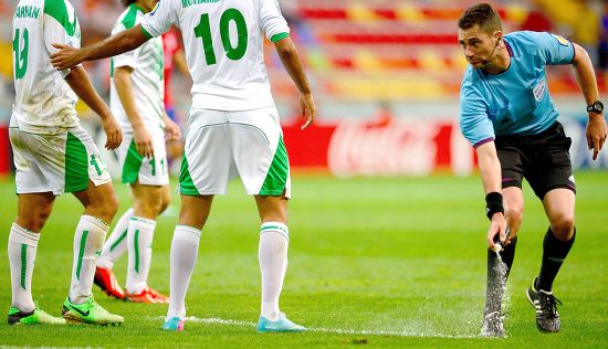 Referee Benjamin Willams Australia Uses Foam Editorial Stock Photo ...