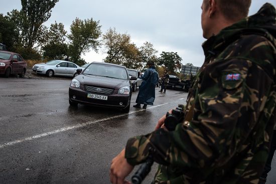 Ukrainian Soldier Checks Drivers Documents Checkpoint Editorial Stock ...