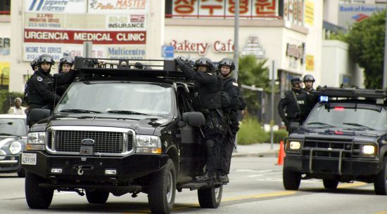 Police Swat Teams Get Ready Enter Editorial Stock Photo - Stock Image ...