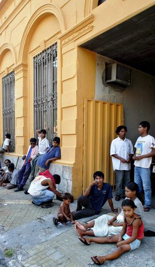 Paraguayan Natives Mbya Guaranien Tribe Outside Editorial Stock Photo ...