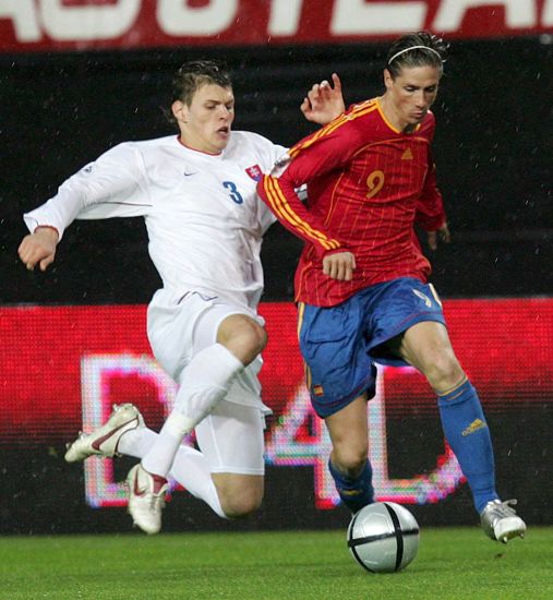 Spains National Team Forward Fernando Torres Editorial Stock Photo ...