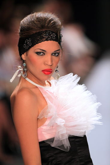 Model Takes Catwalk Wearing Creation Ecuadorian Editorial Stock Photo ...