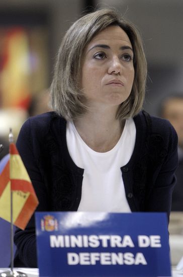 Spanish Defense Minister Carme Chacon Evaluates Editorial Stock Photo ...