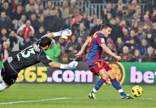 Fc Barcelonas Striker David Villa R Editorial Stock Photo - Stock Image ...