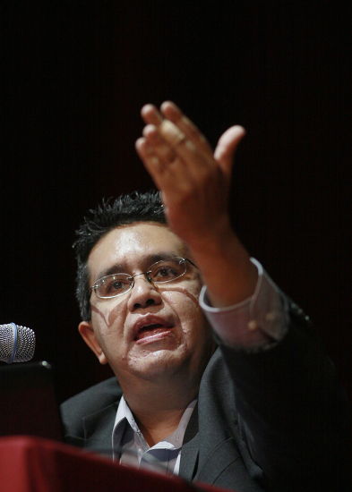 Mexican Epigrapher Erik Velasquez Speaks During Editorial Stock Photo ...