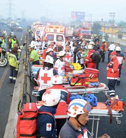 Red Cross Emergency Service Workers Attend Editorial Stock Photo ...