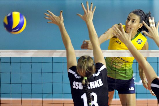 Brazils Volleyball Player Sheila Castro Right Editorial Stock Photo ...