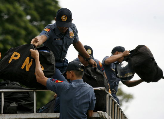 Filipino Anti Riot Police Disembark Truck Editorial Stock Photo - Stock ...