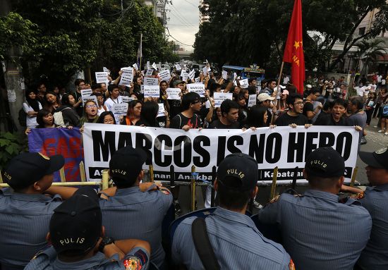 Filipino Protestors Stage Demonstration Front Supreme Editorial Stock ...