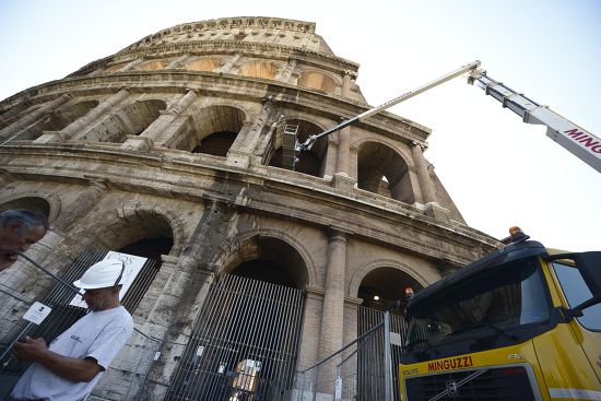 Scaffolding Set Around Colosseum Rome Italy Editorial Stock Photo ...