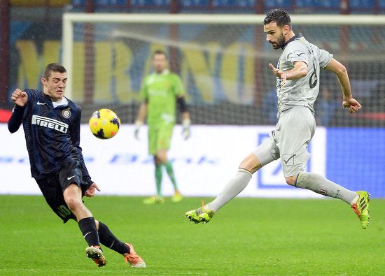 Chievos Midfielder Ivan Radovanovic R Action Editorial Stock Photo ...