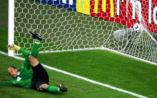 Us Goalkeeper Kasey Keller Receives Goal Editorial Stock Photo - Stock ...